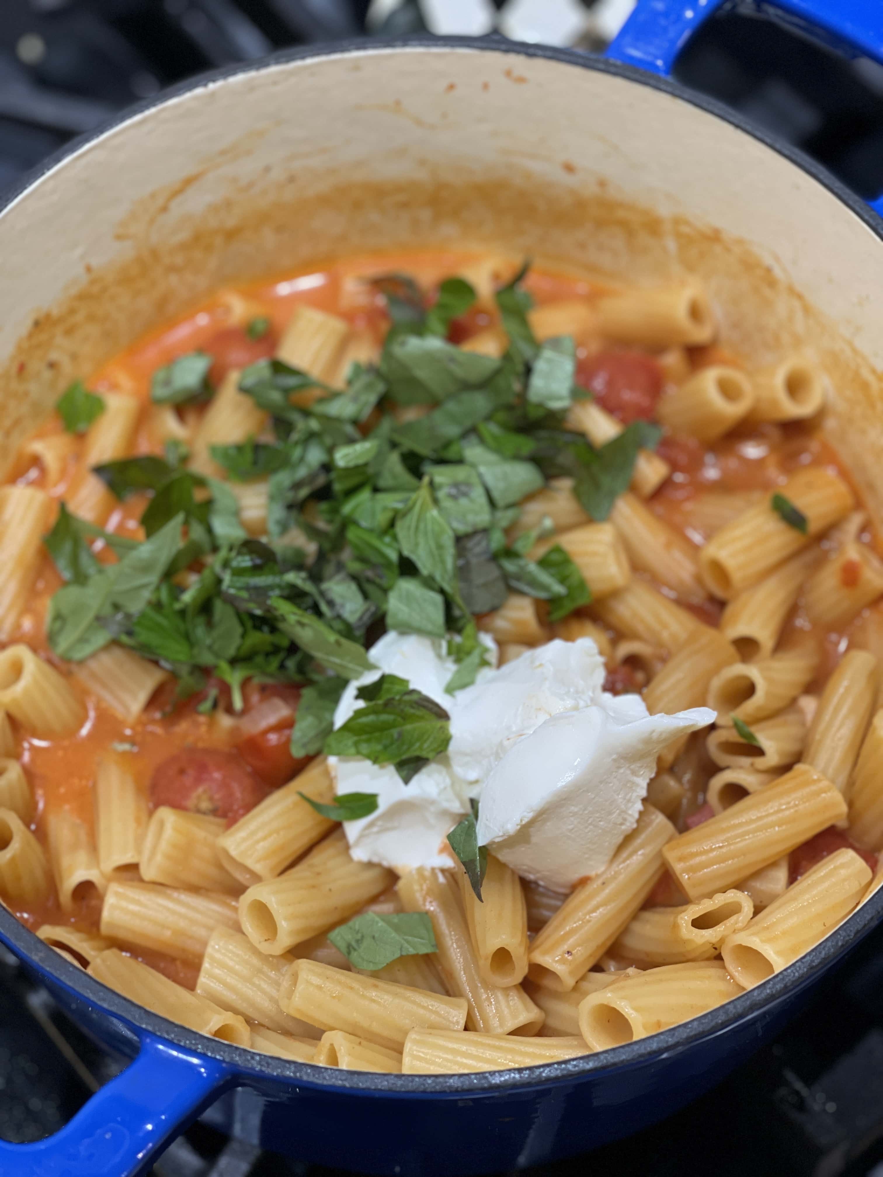 One Pot Rigatoni in Pink Sauce - Sweet Savory and Steph