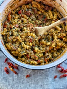 Healthy One Pot Tuscan Pasta - Sweet Savory and Steph